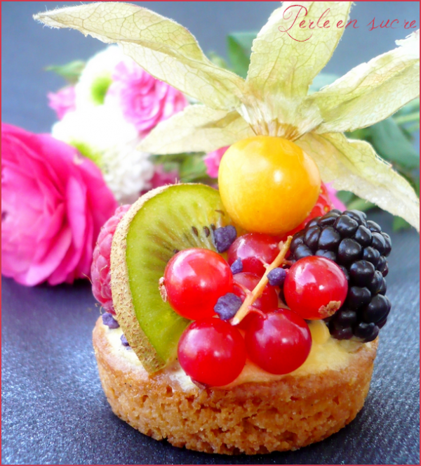 Tartelettes aux fruits frais sur fond de sablé breton - Perle en sucre